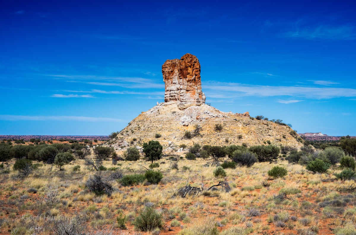 Chambers Pillar | The Hunters Lap of Australia
